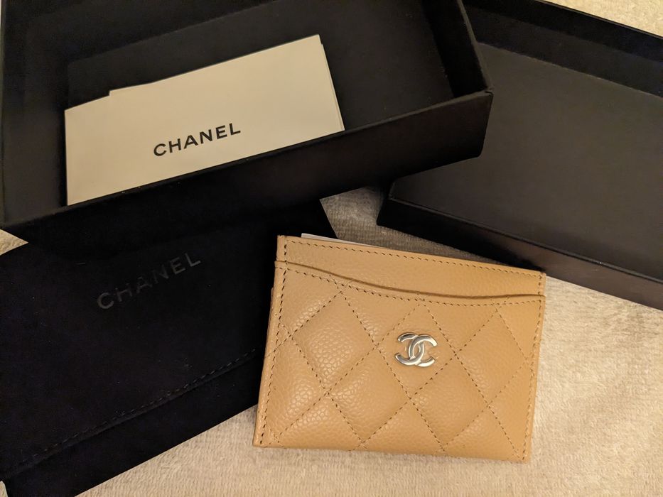 Chanel 100% Auth NWT Chanel Classic Card Holder Beige Caviar/SHW ...