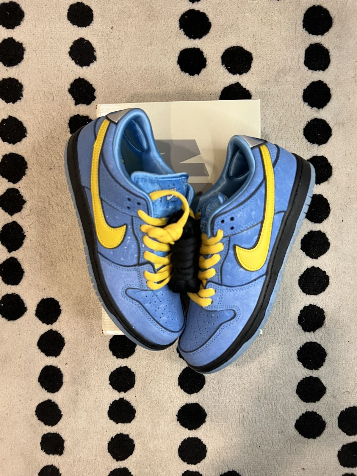 Cartoon Network × Nike Power Puff Girls x Nike SB “Bubbles” | Grailed