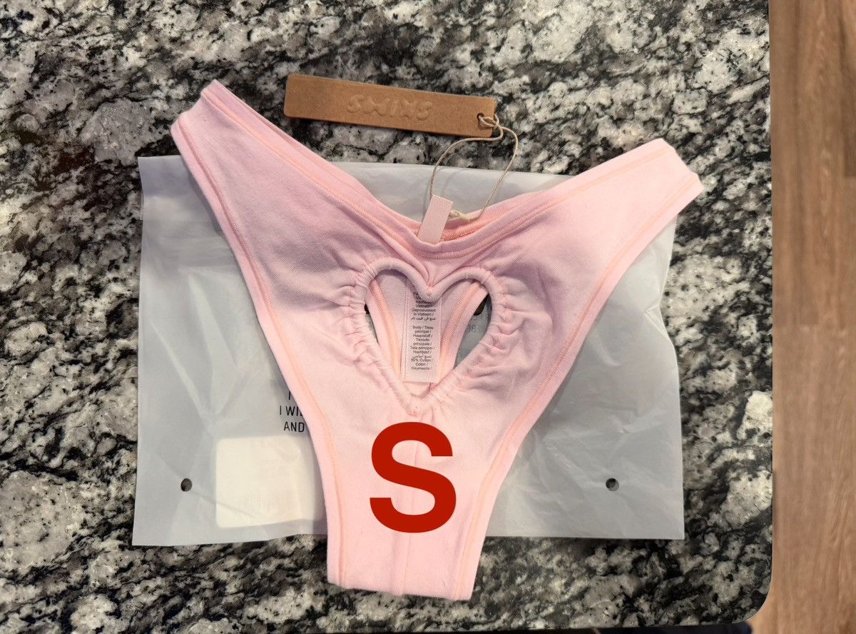 Kim Kardashian × SKIMS Skims Heart Dipped Thong Cherry Blossom Pink ...