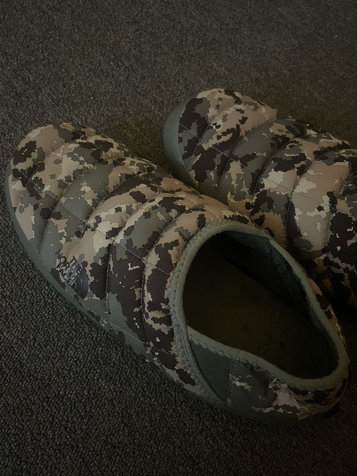 The North Face The North Face Puffer Slides | Grailed