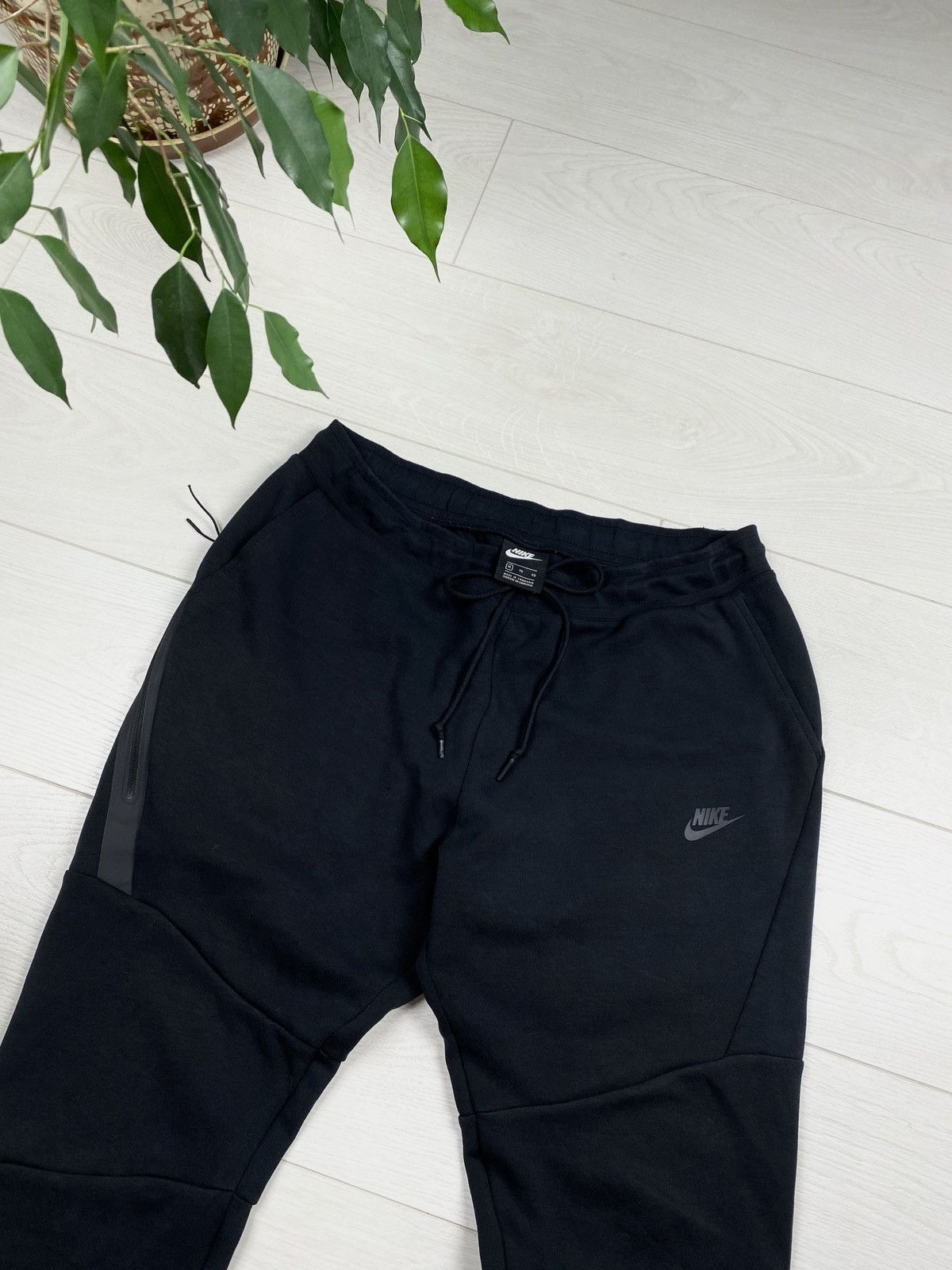 Nike × Streetwear 2019 Nike Tech Fleece Sweatpants Black Drill Swoosh ...