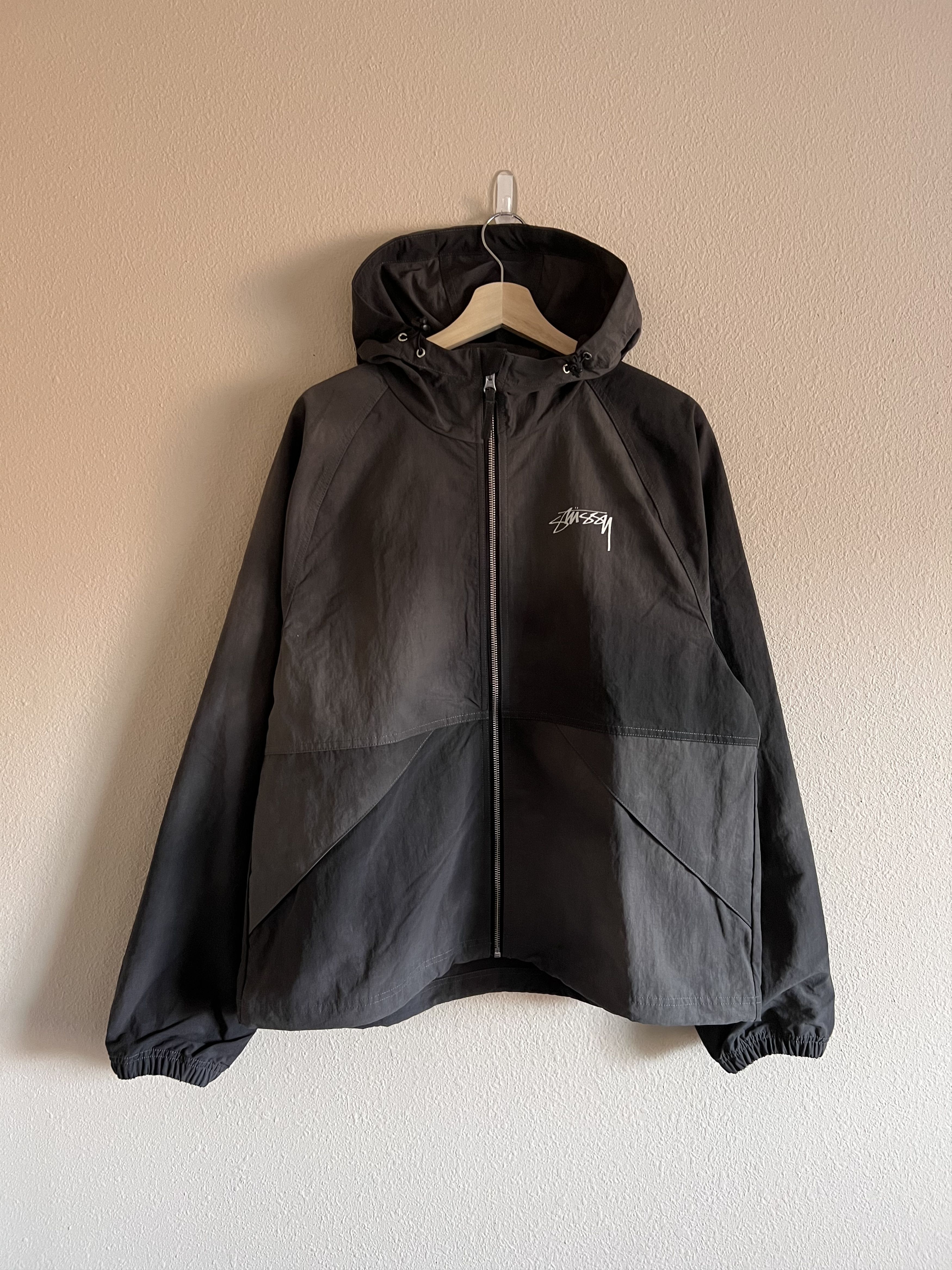 Stussy Stussy Wave Dye Beach Shell Jacket in Black | Grailed