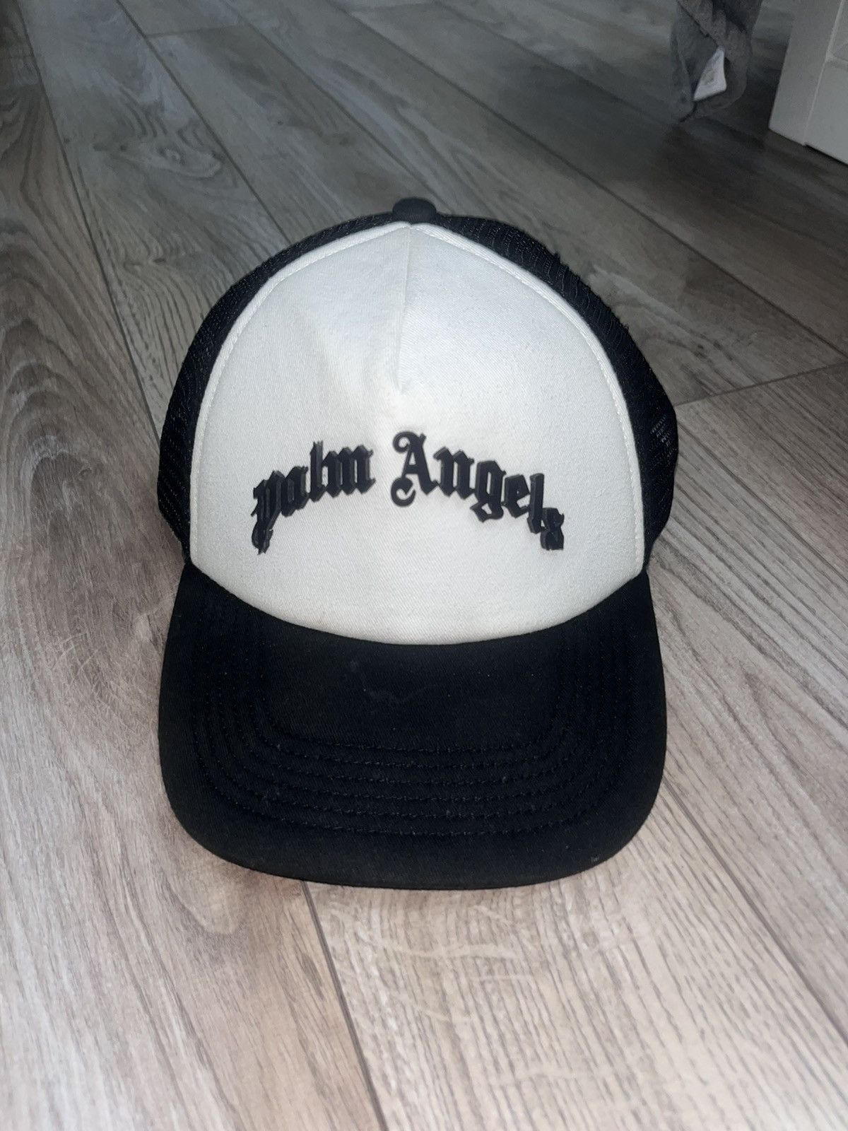 Palm Angels Palm Angels Lettering Trucker Hat | Grailed