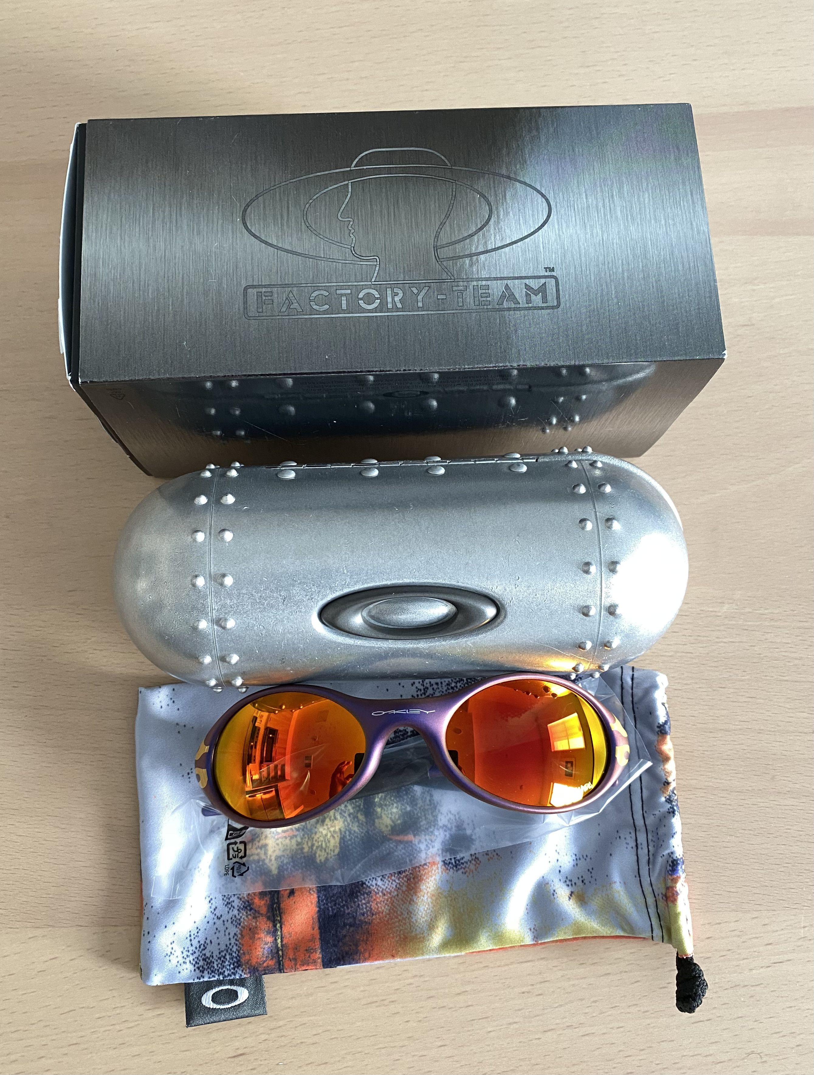 Brain Dead × Oakley BRAIN DEAD x OAKLEY EYE JACKET SUNGLASSES ...