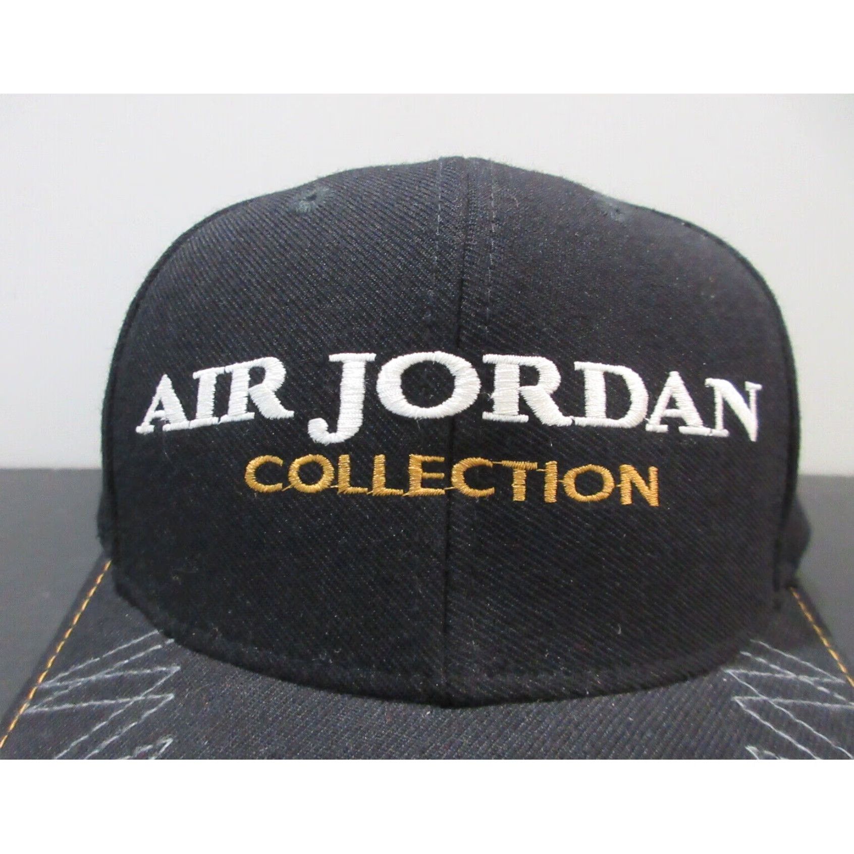 Nike Authentic Classic Black Legendary Air Jordan Mens Vintage ...