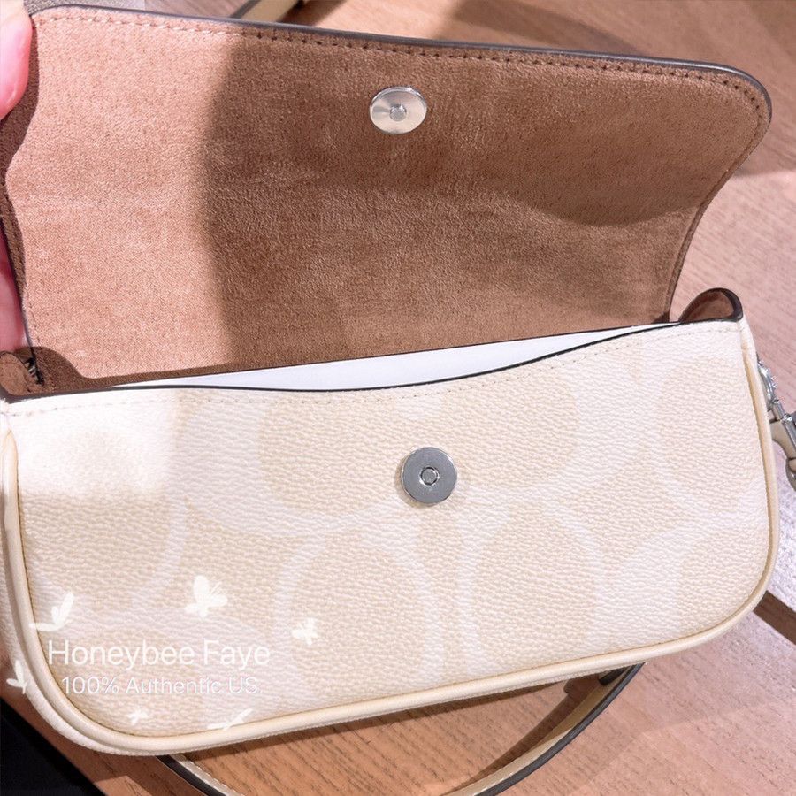 Coach Hailey Flap Bag In Signature Canvas CAN70 | Grailed