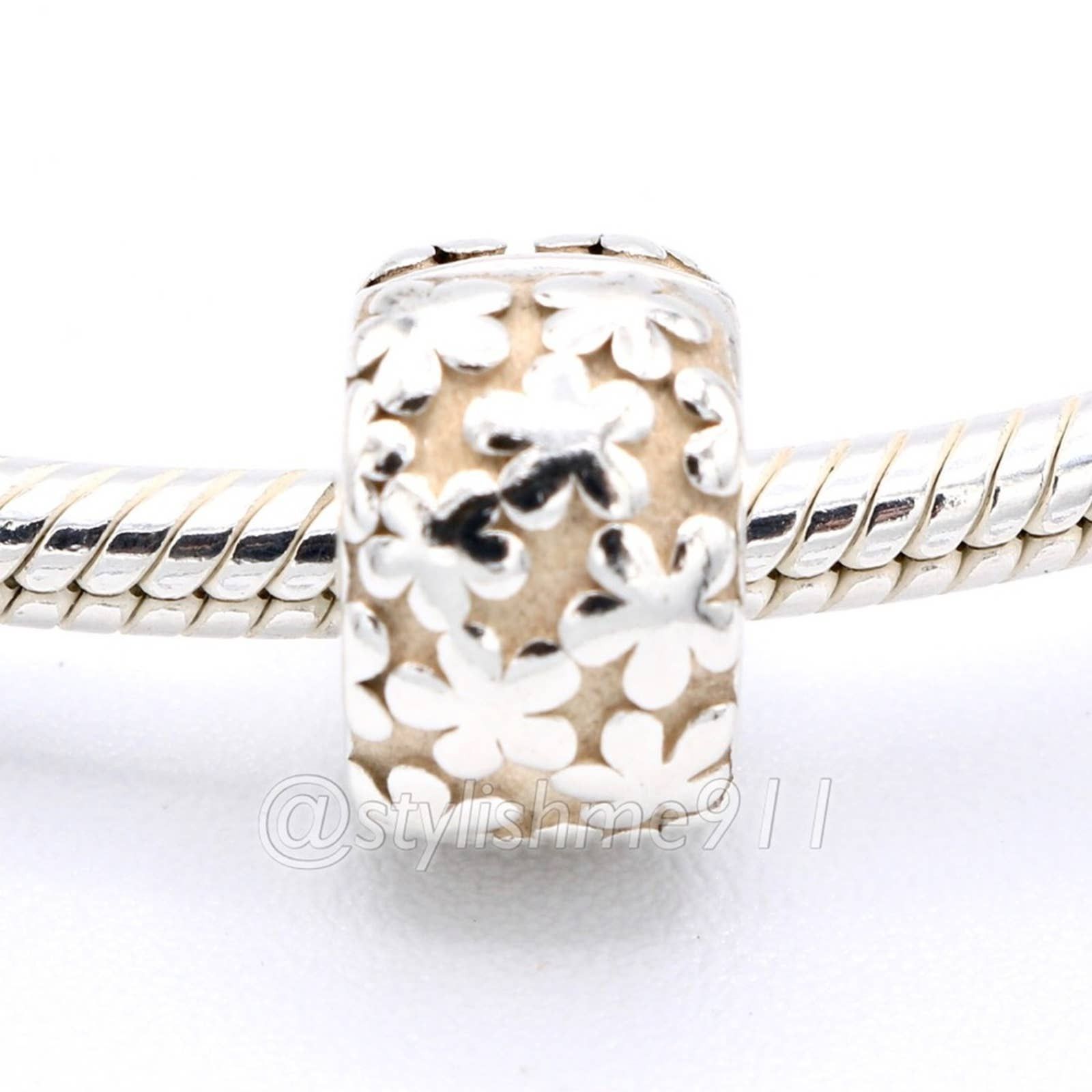 pandora Authentic PANDORA Flowers Clip | Grailed