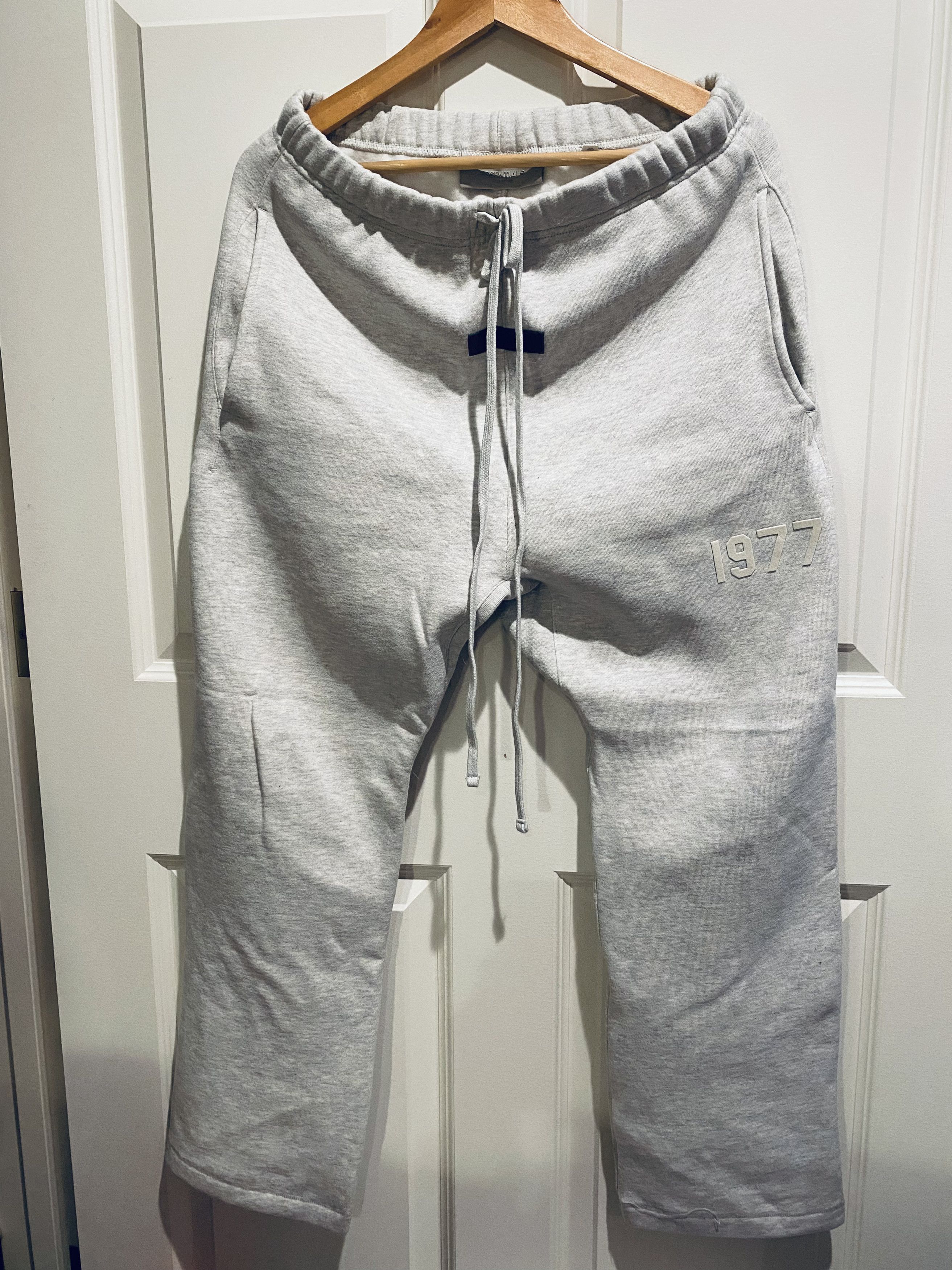 Essentials Fear of God Essentials 1977 Relaxed Sweat Pants | Grailed