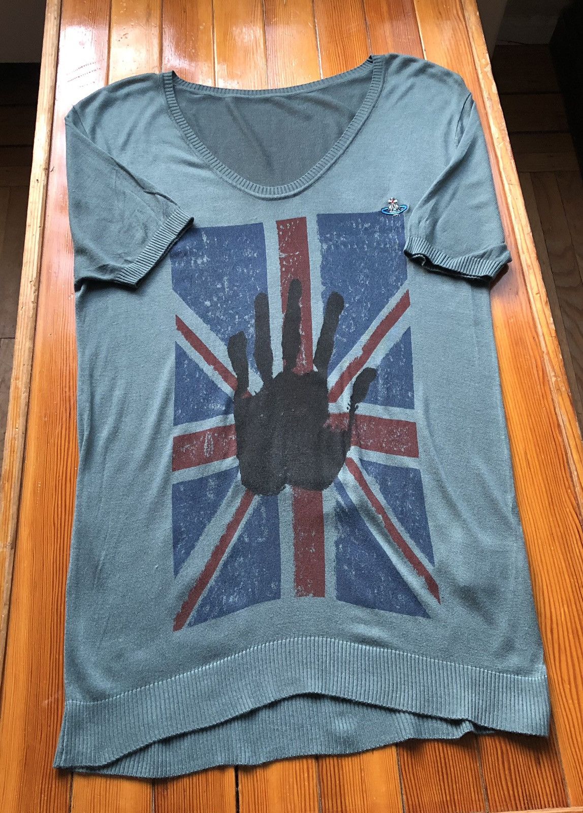 Vivienne Westwood Vivienne Westwood Union Jack/ Handprint Knit Shirt ...
