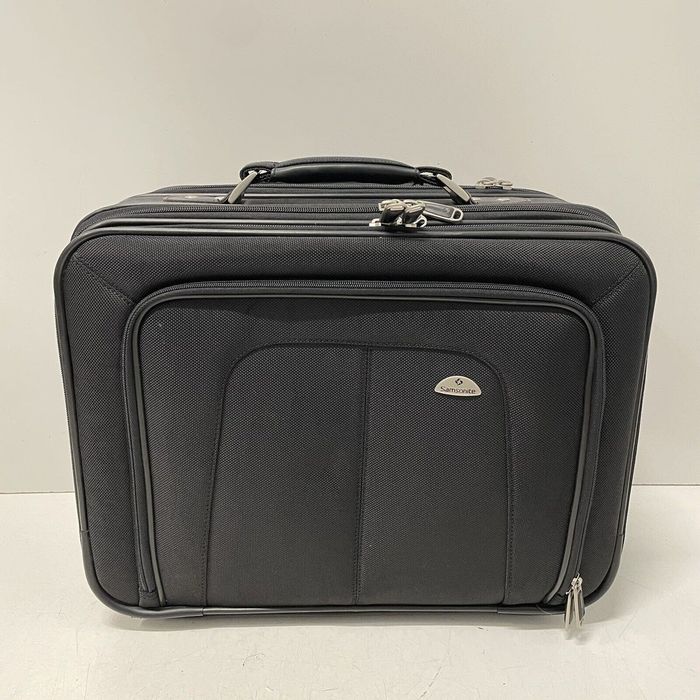 Samsonite Samsonite Black Rolling Laptop Carry-On Professor Bag 18 ...