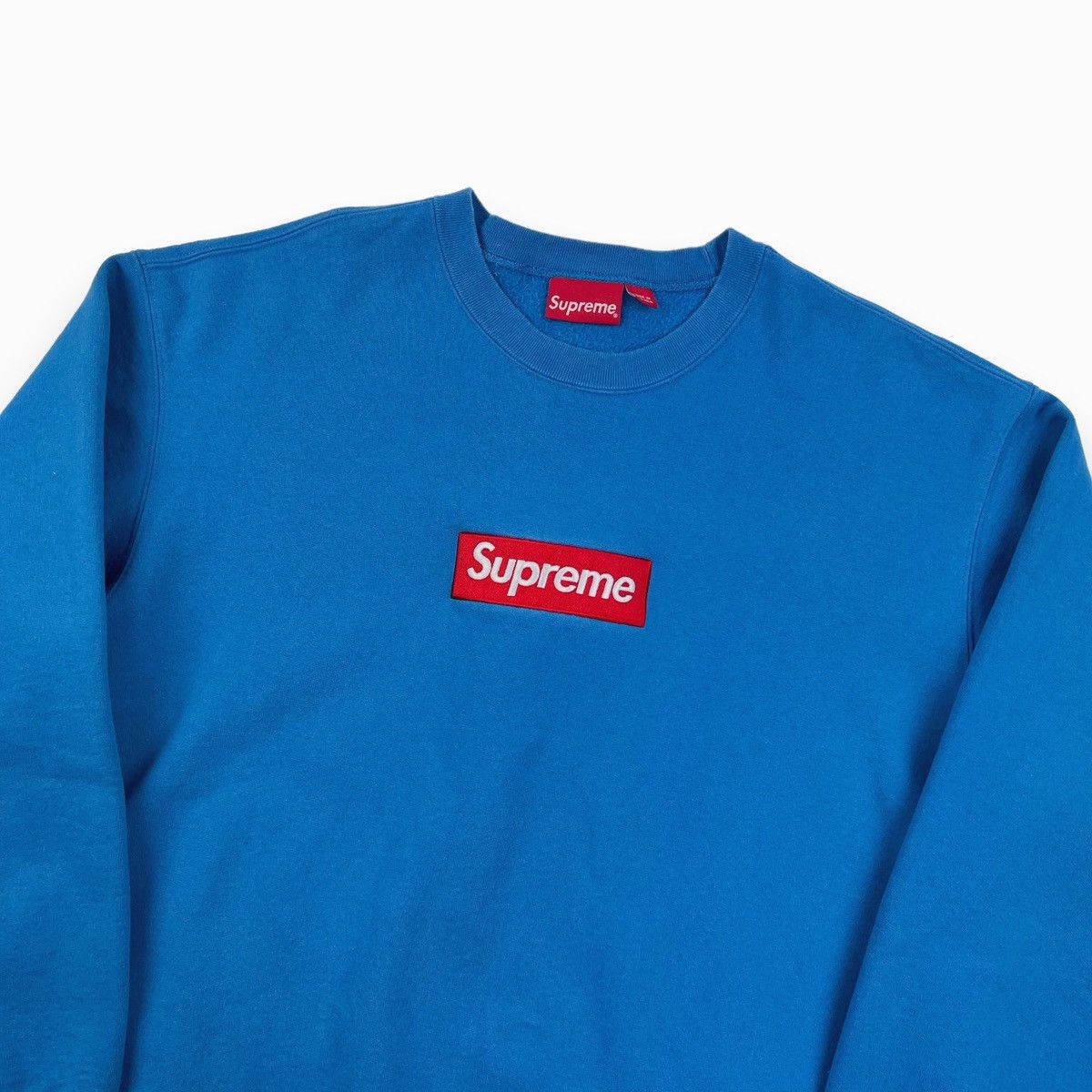 Supreme Supreme FW22 Blue Box Logo Sweatshirt | Grailed
