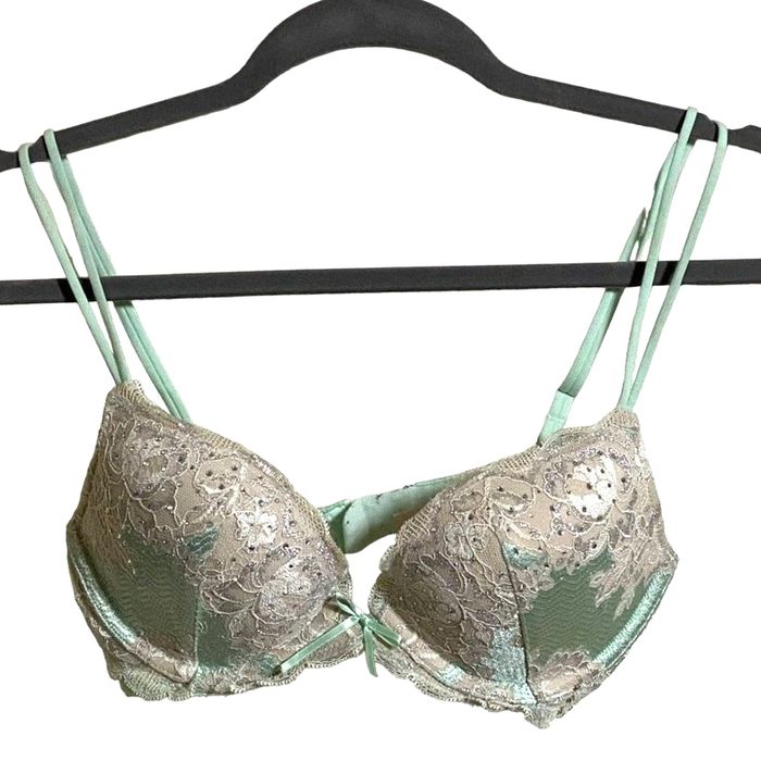 Victoria's Secret Victoria's Secret Aquamarine Lace Underwire Padded ...