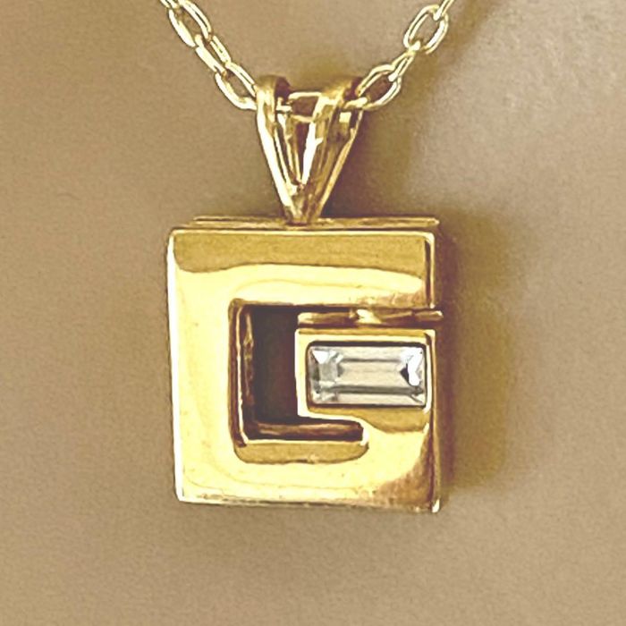 Givenchy 80s Givenchy Pendant Necklace | Grailed
