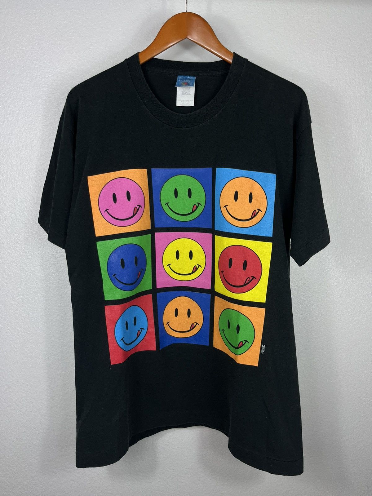 Vintage Vintage 90s Andy Warhol Smiley Face Art Single Stitch Shirt ...