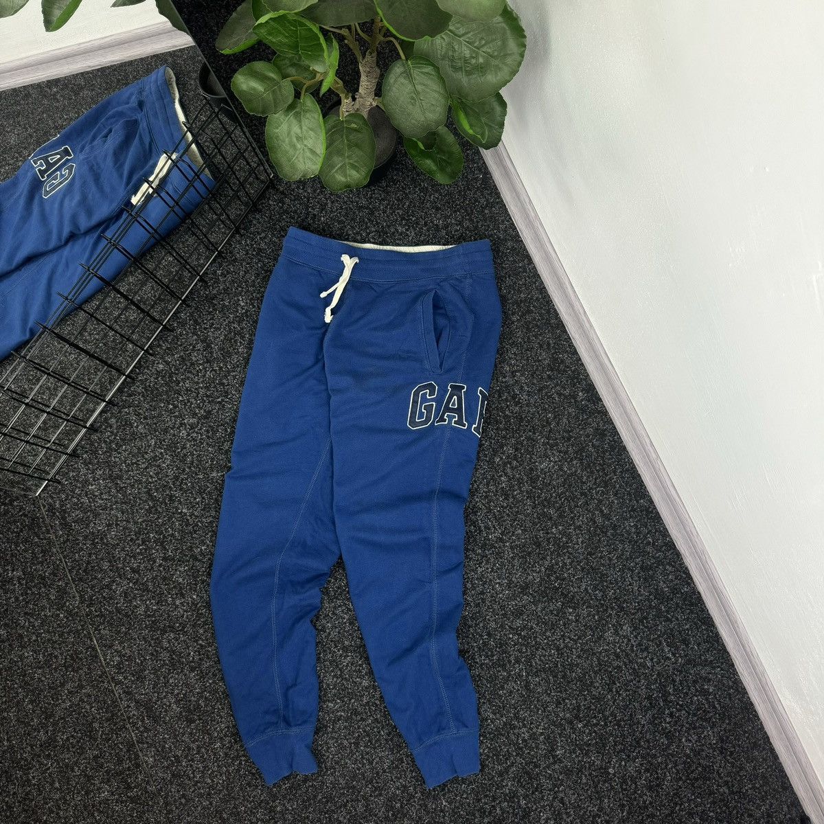 Archival Clothing × Gap × Vintage Streetwear Gap Big Pogo Sweatpants Y2k Style Vintage | Grailed