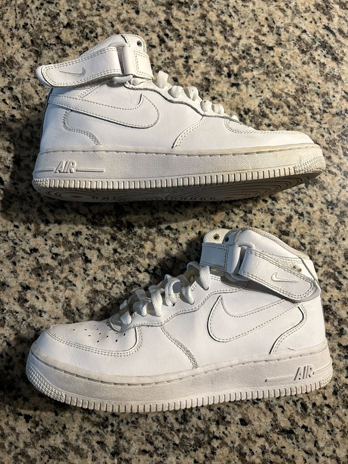 Nike Mid Forces | Grailed