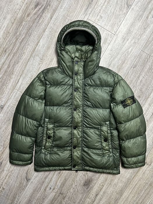 Stone Island STONE ISLAND GARMENT DYED DOWN 26 GR X SQM N Puffer Jacket ...