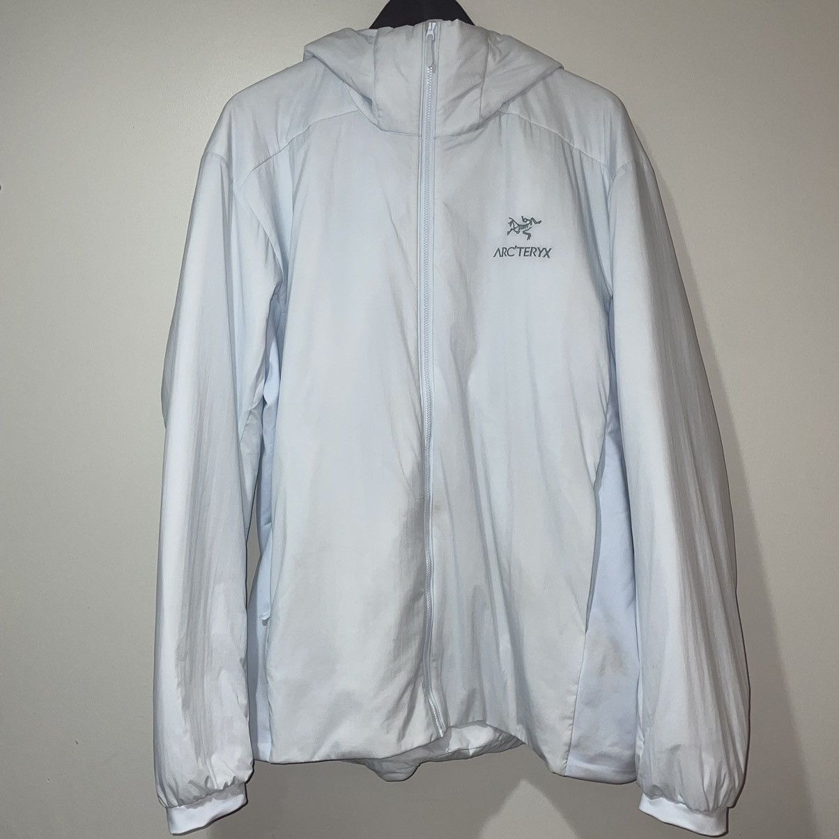 Arc'Teryx Arcteryx Men's Atom LT Hoody Jacket XL White Blue Arc'Teryx Arcteryx Men's Atom LT Hoody Jacket XL White Blue