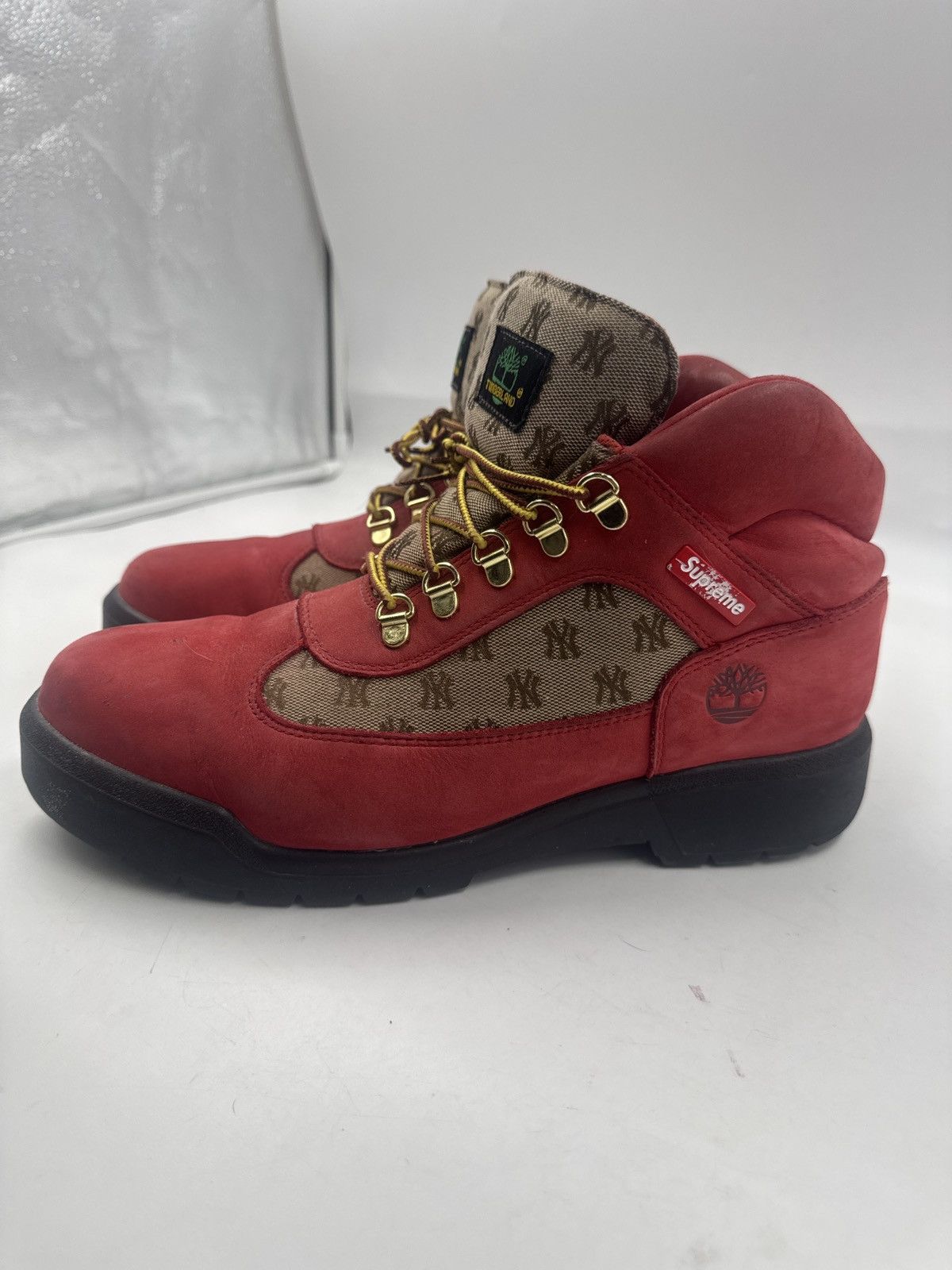 New York Yankees × Supreme × Timberland Supreme x New York Yankees x ...