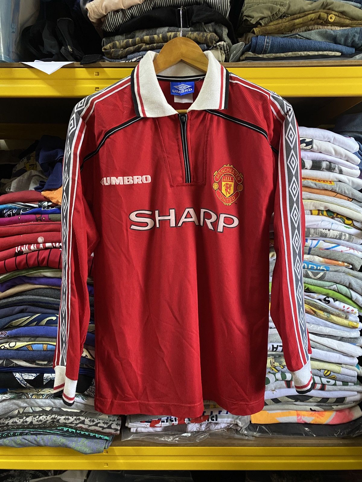 Jersey × Soccer Jersey × Vintage Vintage 90s Manchester United Football ...