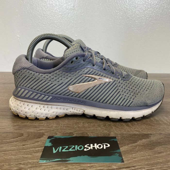 Brooks Brooks GTS 20 Grey Pale Peach Running Shoes 1202961B073 | Grailed
