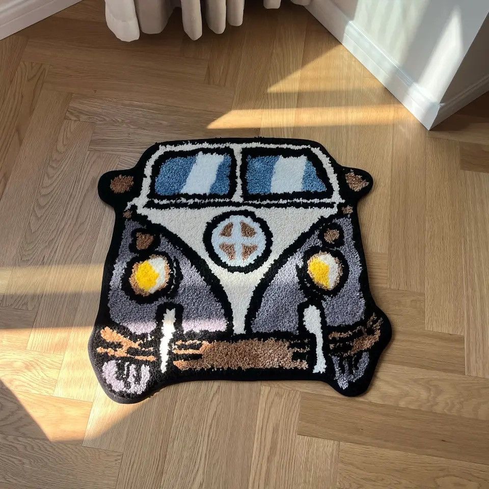 Carpet × Streetwear × Vintage Cartoon Bus Tufted Rugs Handmade Carpet ...