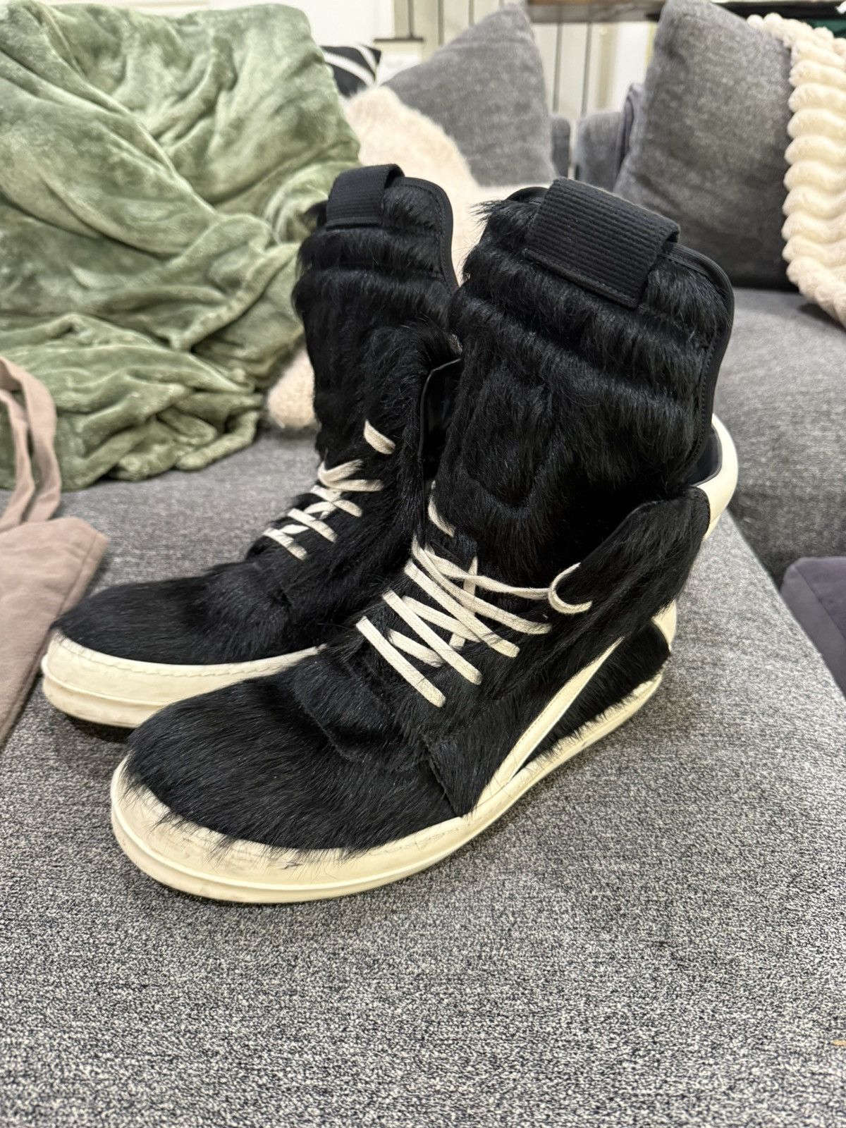 Rick Owens RICK OWENS GEOBASKET WHITE AND BLACK PONY FUR | Grailed