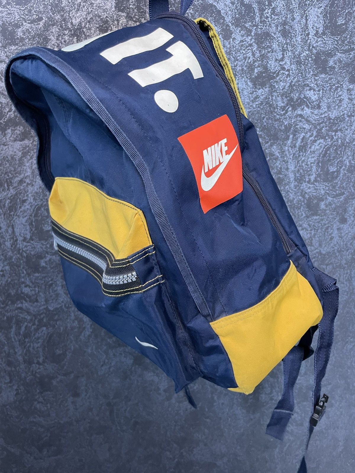 Nike × Streetwear × Vintage Vintage 90's Nike Logo Parachute Rucksack ...