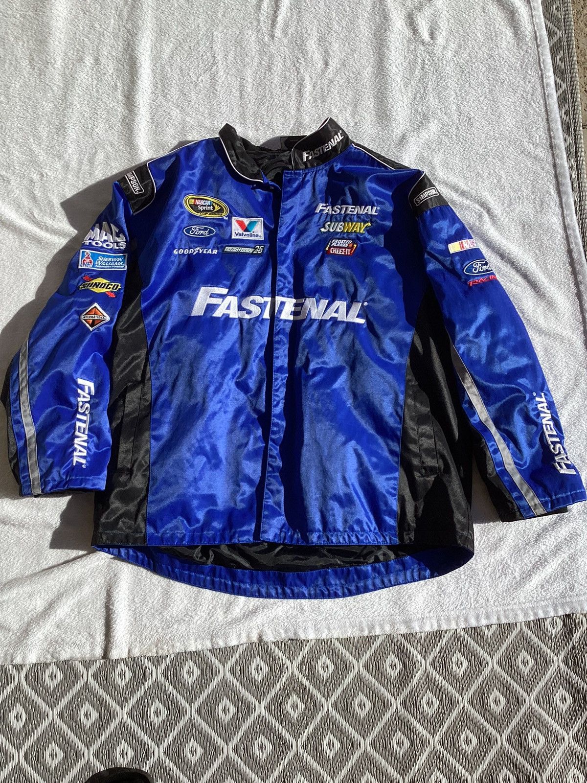 NASCAR × Streetwear × Vintage Vintage Y2K NASCAR Fastenal, subway Ford ...
