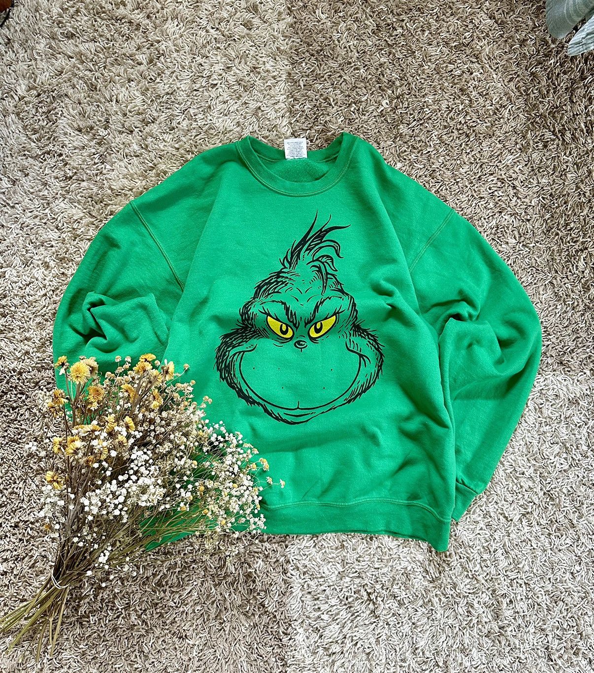 Made In Usa × Movie × Streetwear The Grinch Dr. Seuss 2018 Sweatshirt ...