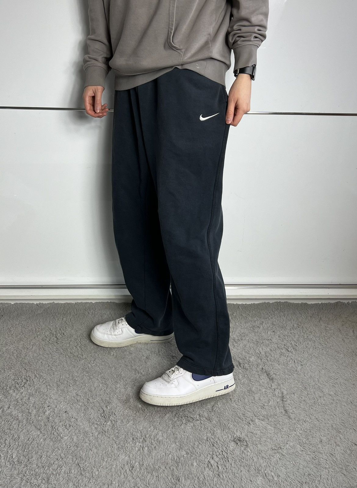 Nike Baggy Pants Nike small swoosh logo black | Grailed