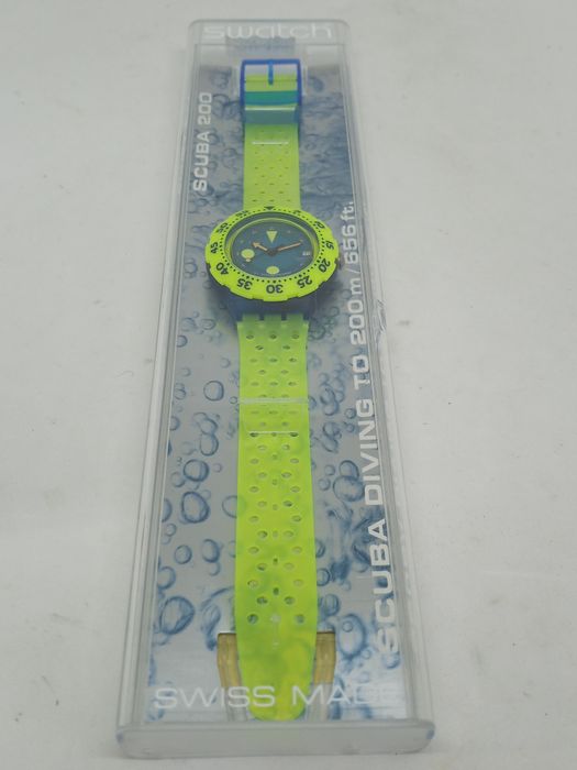 Swatch VINTAGE 1989 Swatch Scuba 200 SDN400 "Bora Bora" 38mm Watch ...