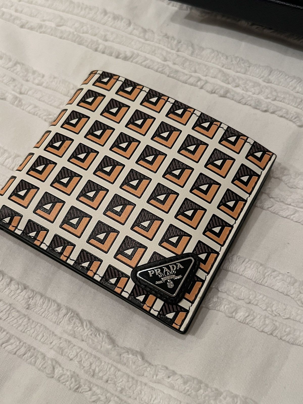 Prada Prada Triangle Logo Wallet | Grailed