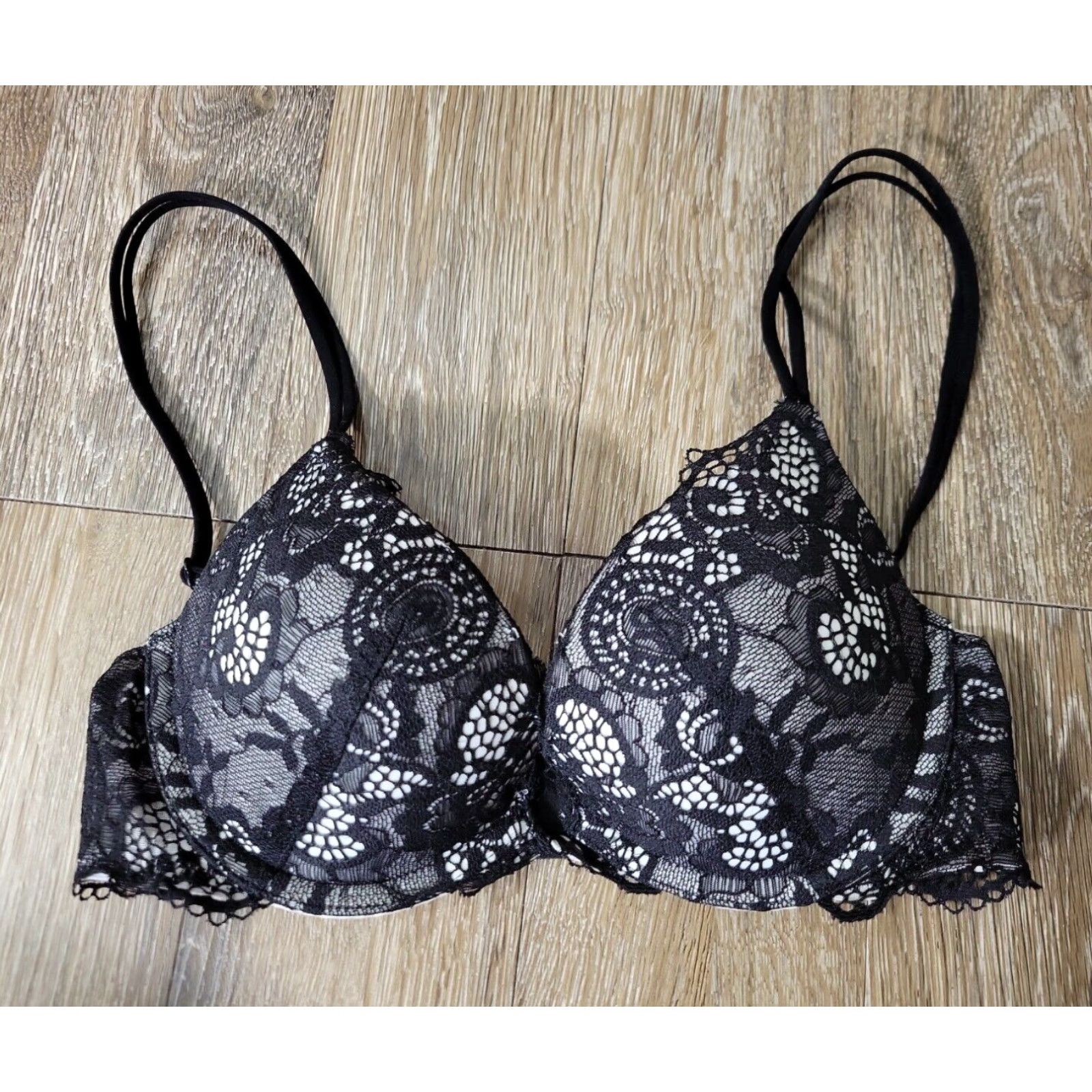 Victoria's Secret Smooth Bamboo Fabric Pink Victoria's Secret Very Sexy Push Up Bra for Women in ...