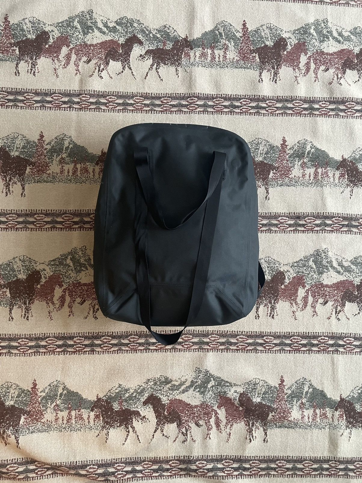 Arc'Teryx × Arc'Teryx Veilance Veilance Seque Tote | Grailed