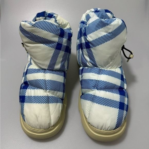 Burberry boots blue store