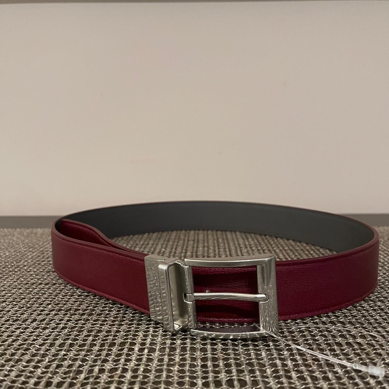Bottega Veneta 90 CM Classic Belt in Burgundy Size: 90 CM / 36 US | Grailed