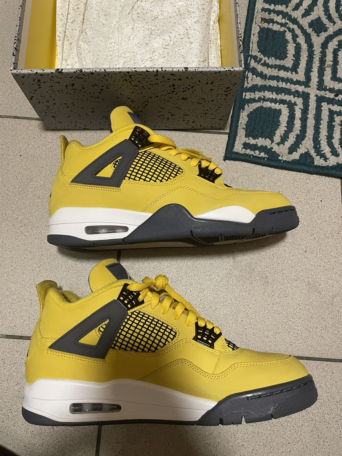 Nike Jordan 4 retro lighting | Grailed