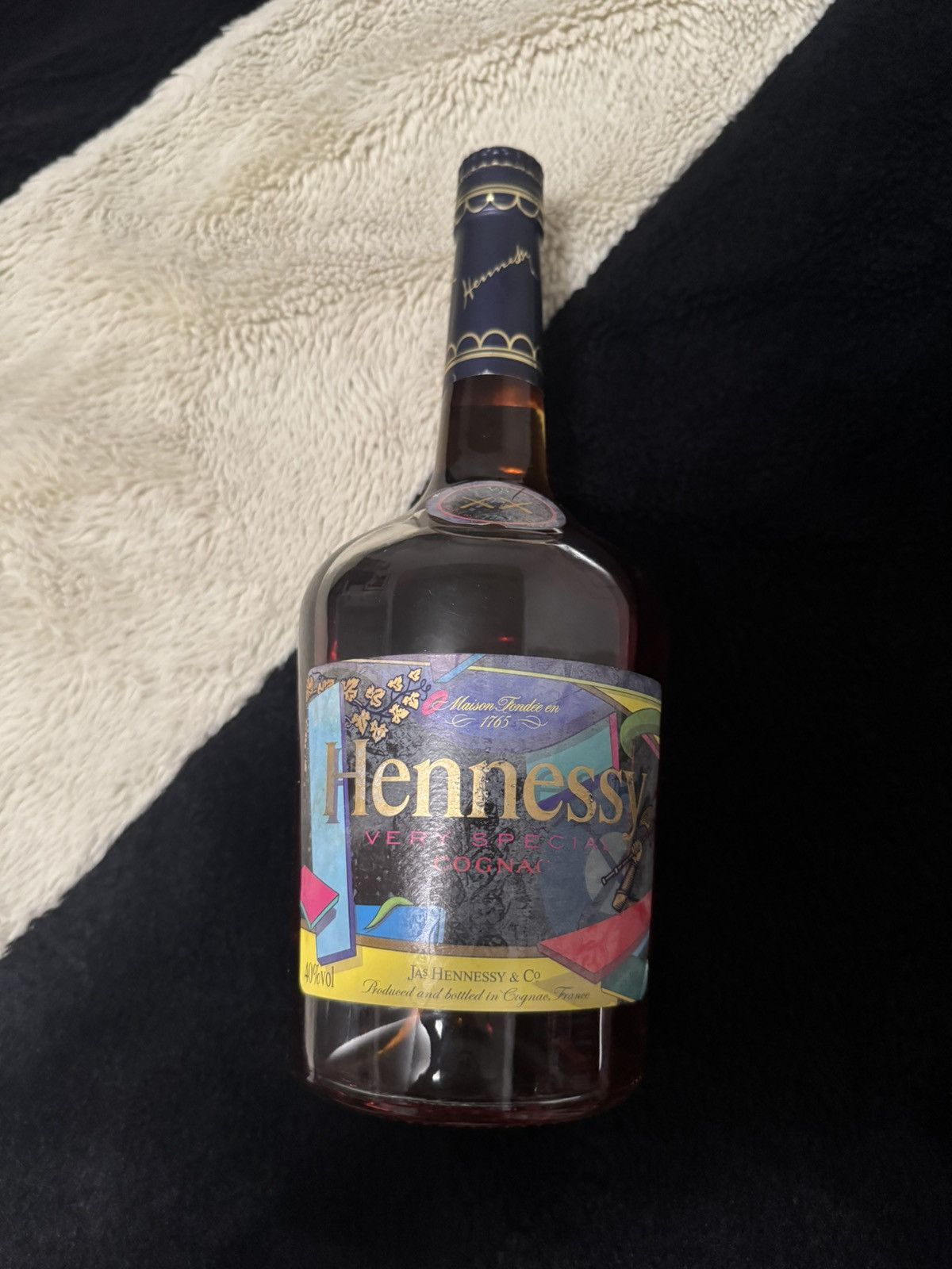 Hennessy × Kaws × Vintage 2011 Kaws x Hennessy 1L bottle numbered ...