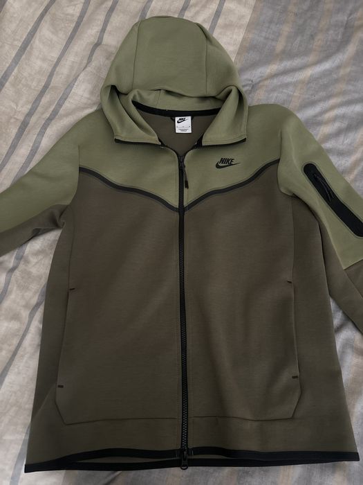 Nike NIKE TECH FLEECE GREEN ZIP UP | Grailed