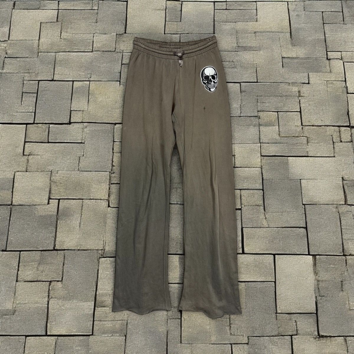 Number (N)ine SS04 Number Nine Brown Skull Sweatpants | Grailed