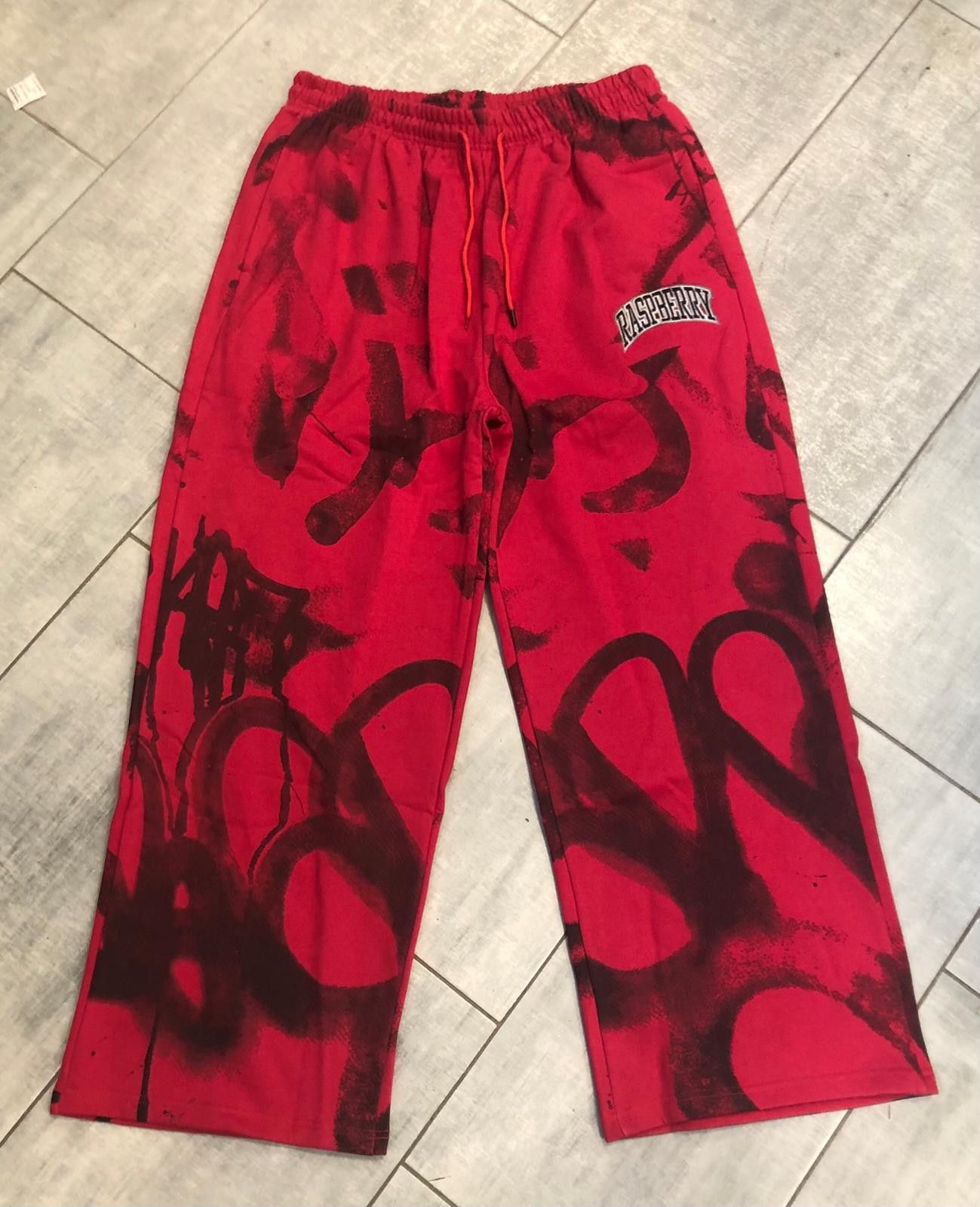 The GV Gallery × Vintage GV Gallery x Raspberry Hills Graffiti ...