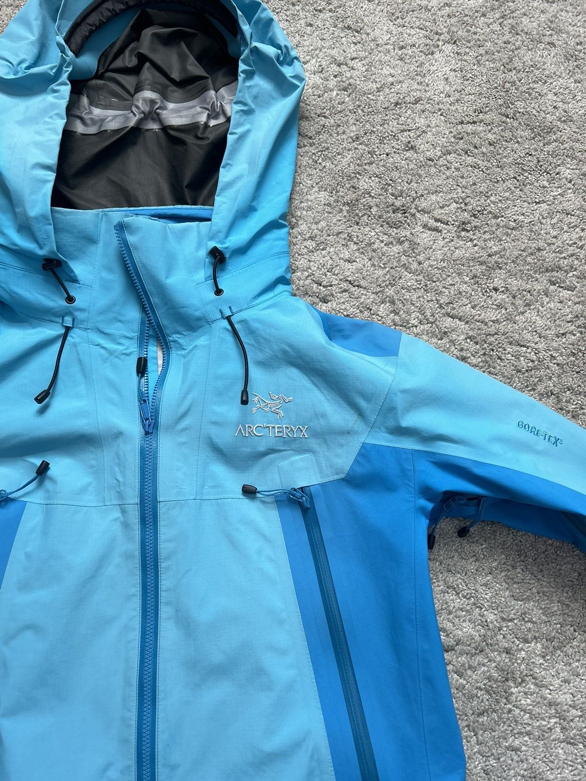 Arc'teryx Arc’Teryx Beta LT hybrid core Gore-Tex shell jacket | Grailed