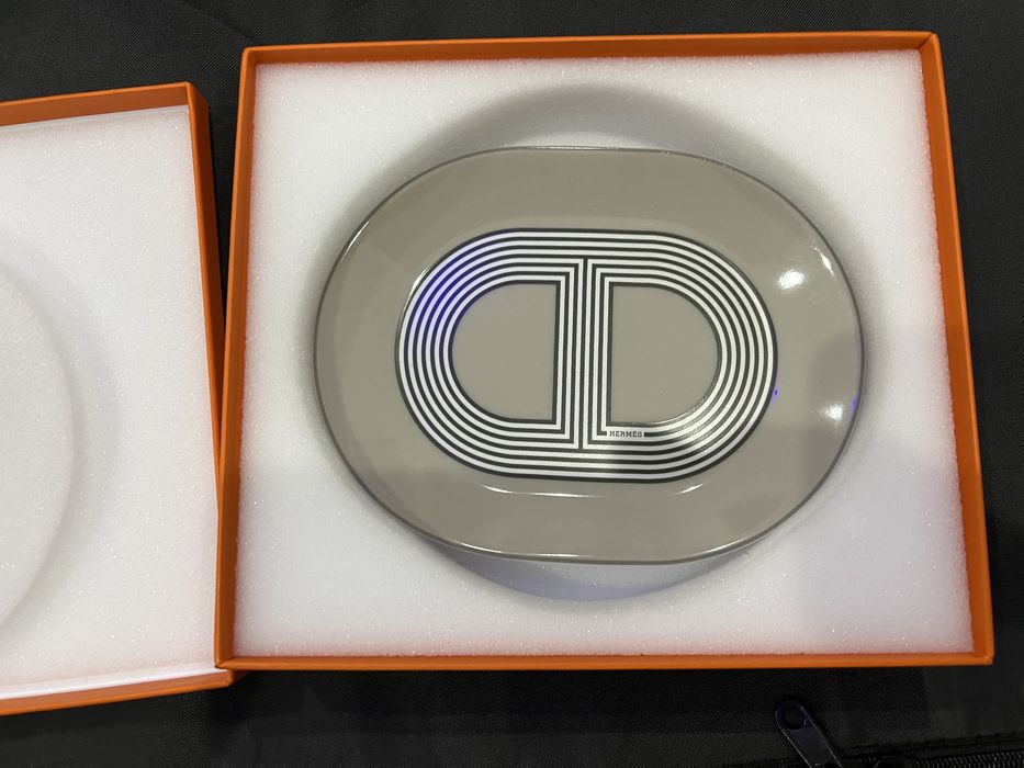 Hermes Hermes Rallye 24 Small Oval Plate Gray (Discontinued) | Grailed