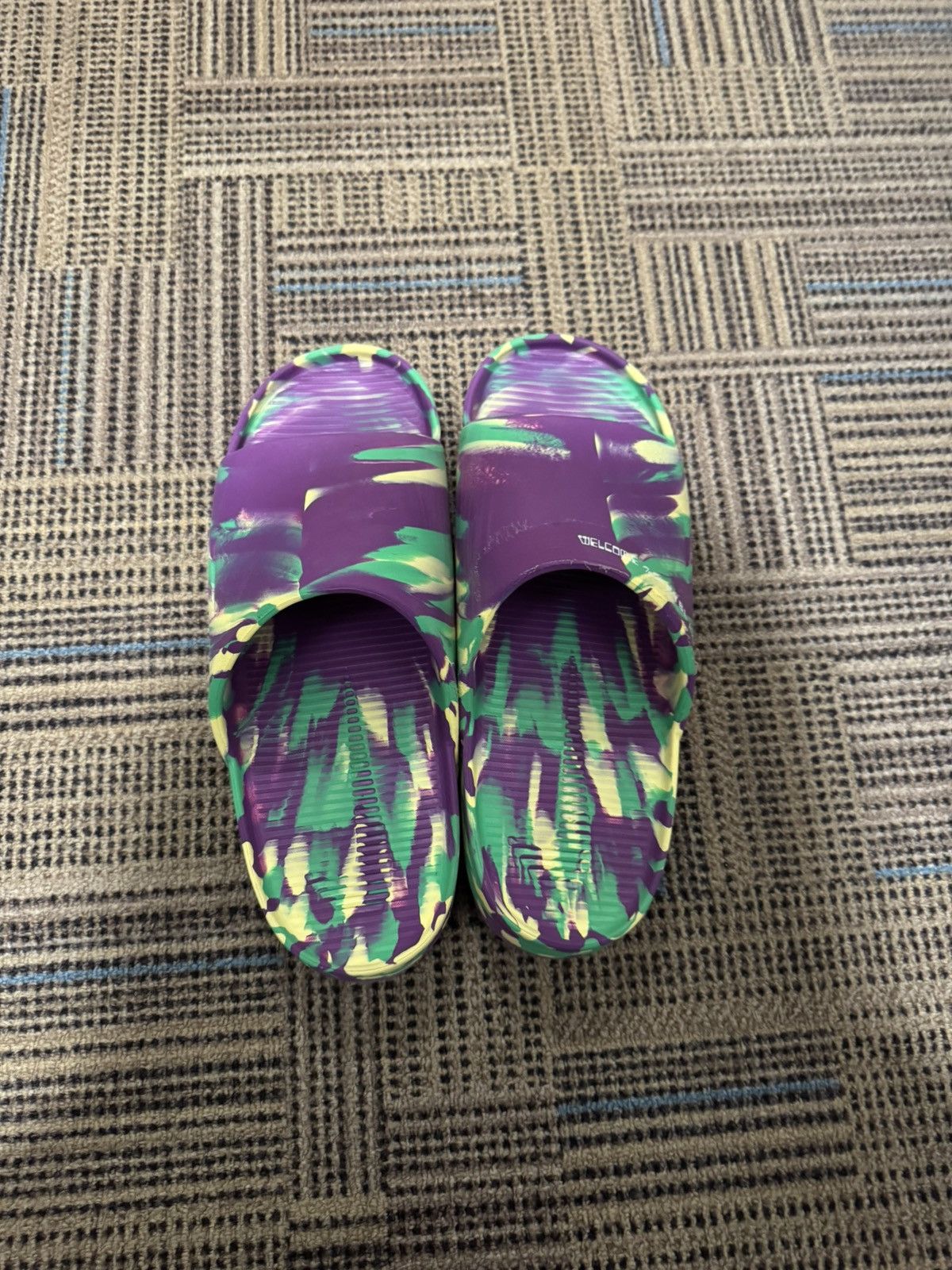 Nike Nike EYBL slides for sale! | Grailed