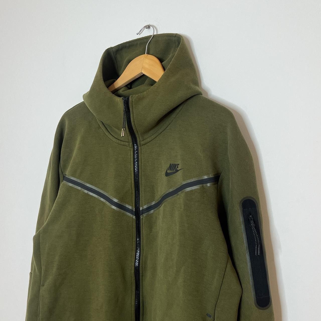 Nike nike tech fleece green | Grailed