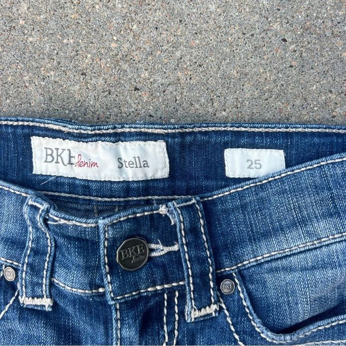 Bke Buckle BKE Stella Distressed front jeans shorts 25 | Grailed