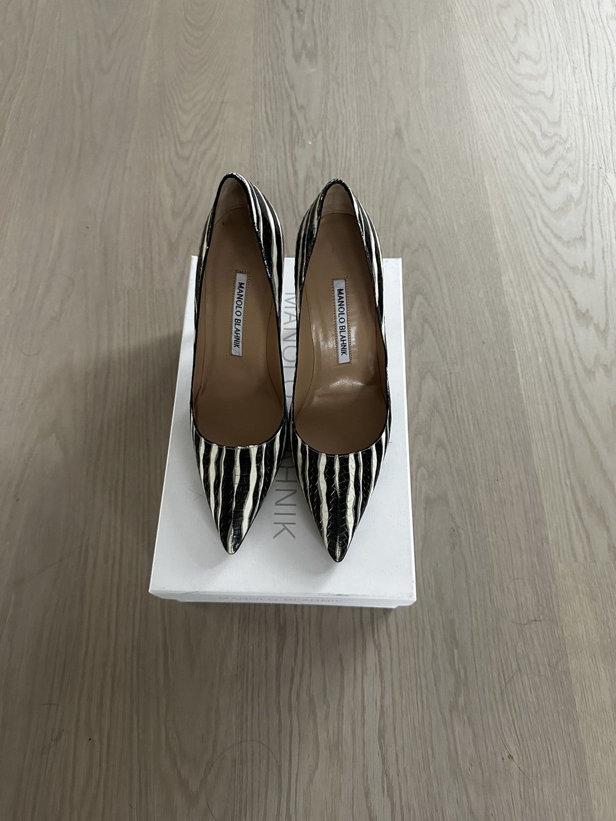 Manolo Blahnik Manolo Blahnik Exotic BB 90 Pumps | Grailed