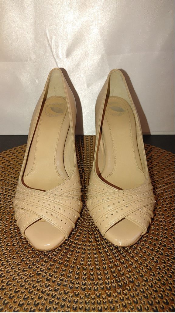 Nude Nurture Pixie Leather Peep Toe Heels Size 6M | Grailed
