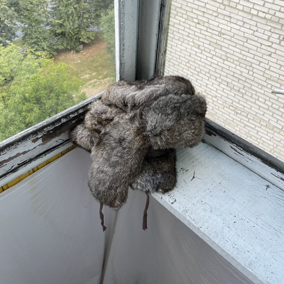 Avant Garde × Streetwear × Vintage Vintage 90s Alt Ushanka Fuzzy ...